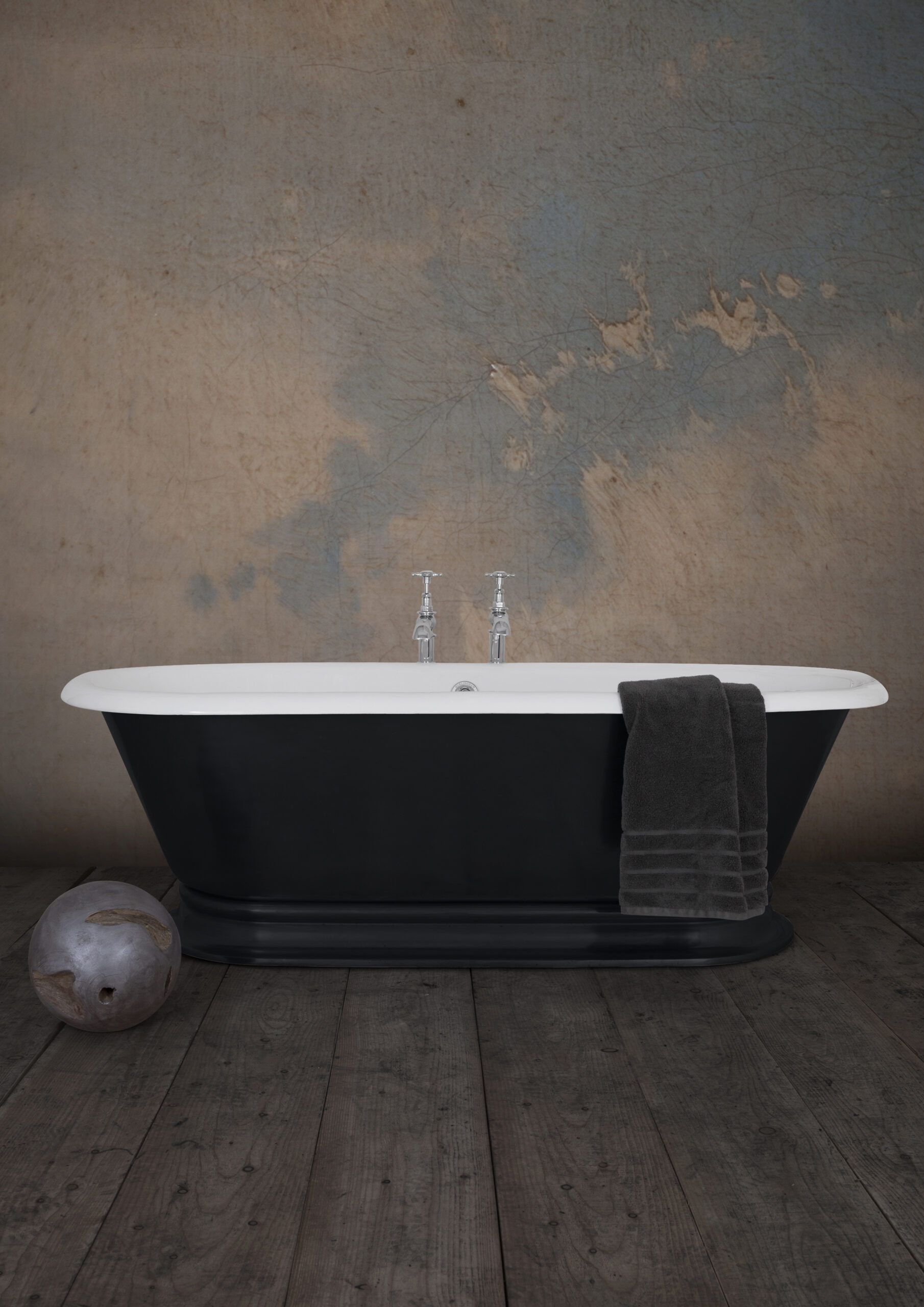 Hurlingham Shikara Bath - British Baths